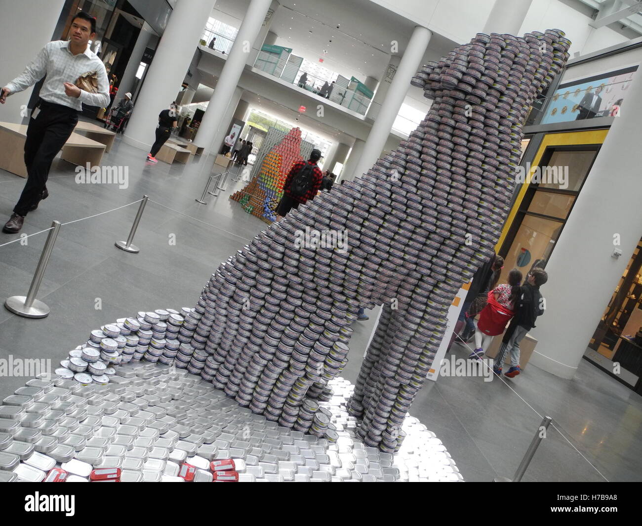 Canstruction hi-res stock photography and images - Alamy