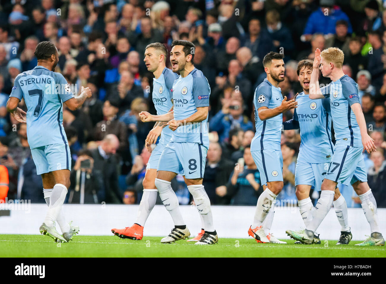 Manchester city gundogan barcelona hi-res stock photography and images ...