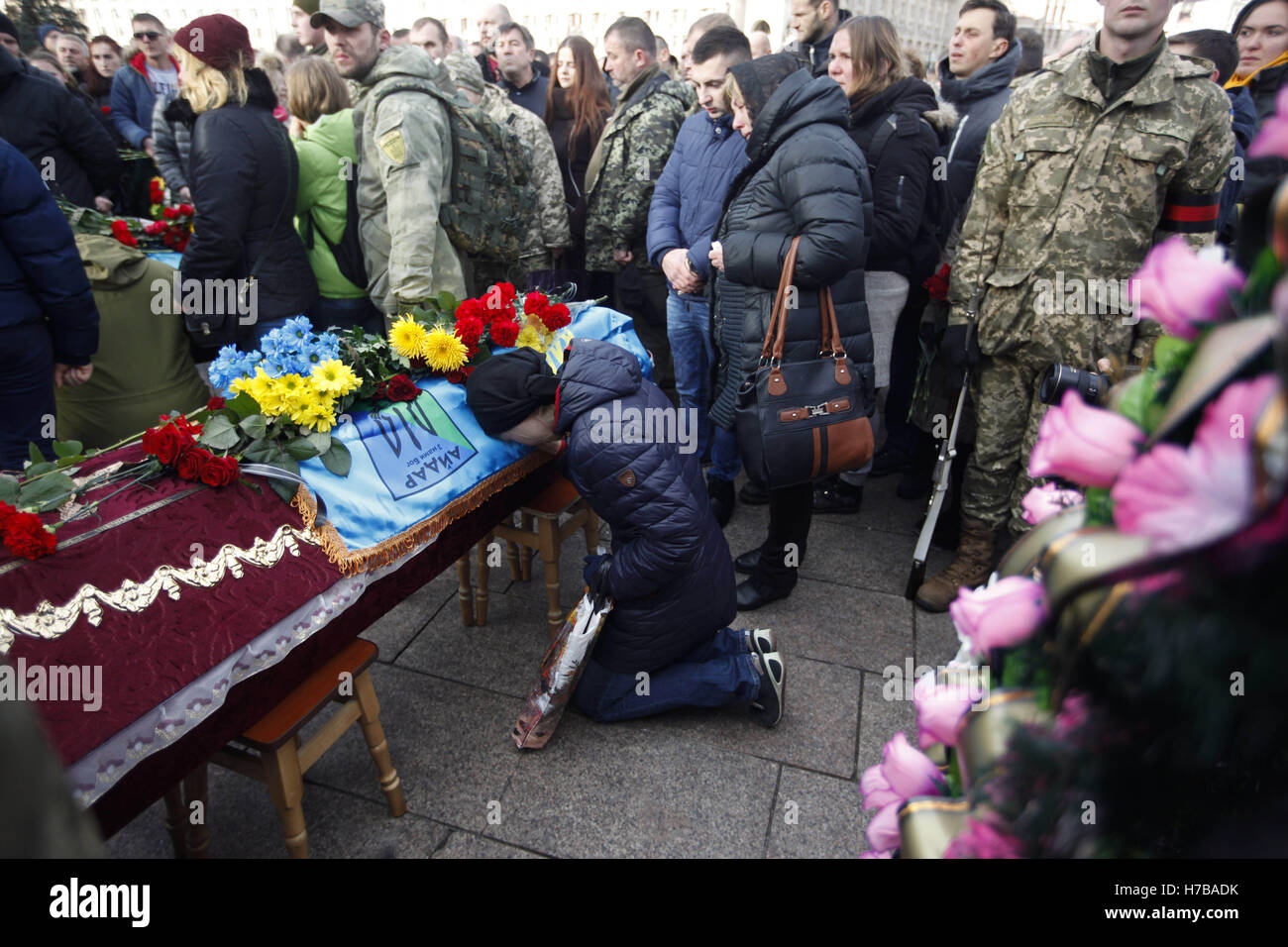 Kiev, Ukraine. 4th Nov, 2016. funeral ceremony for Ukrainian volunteers 'Aydar Battalion ...