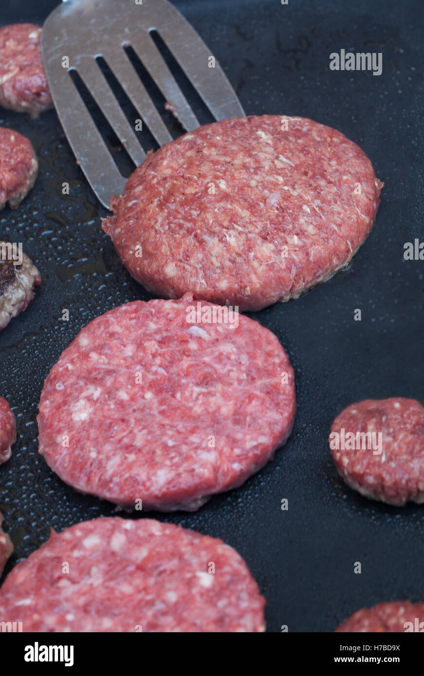 Bbq cook burger hi-res stock photography and images - Alamy