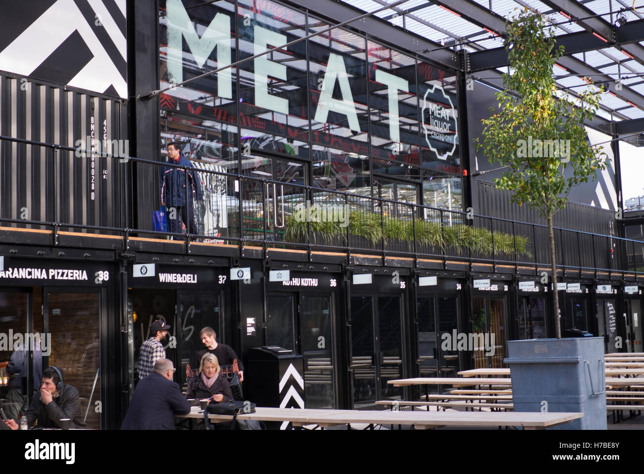 Pop up food mall hi-res stock photography and images - Alamy