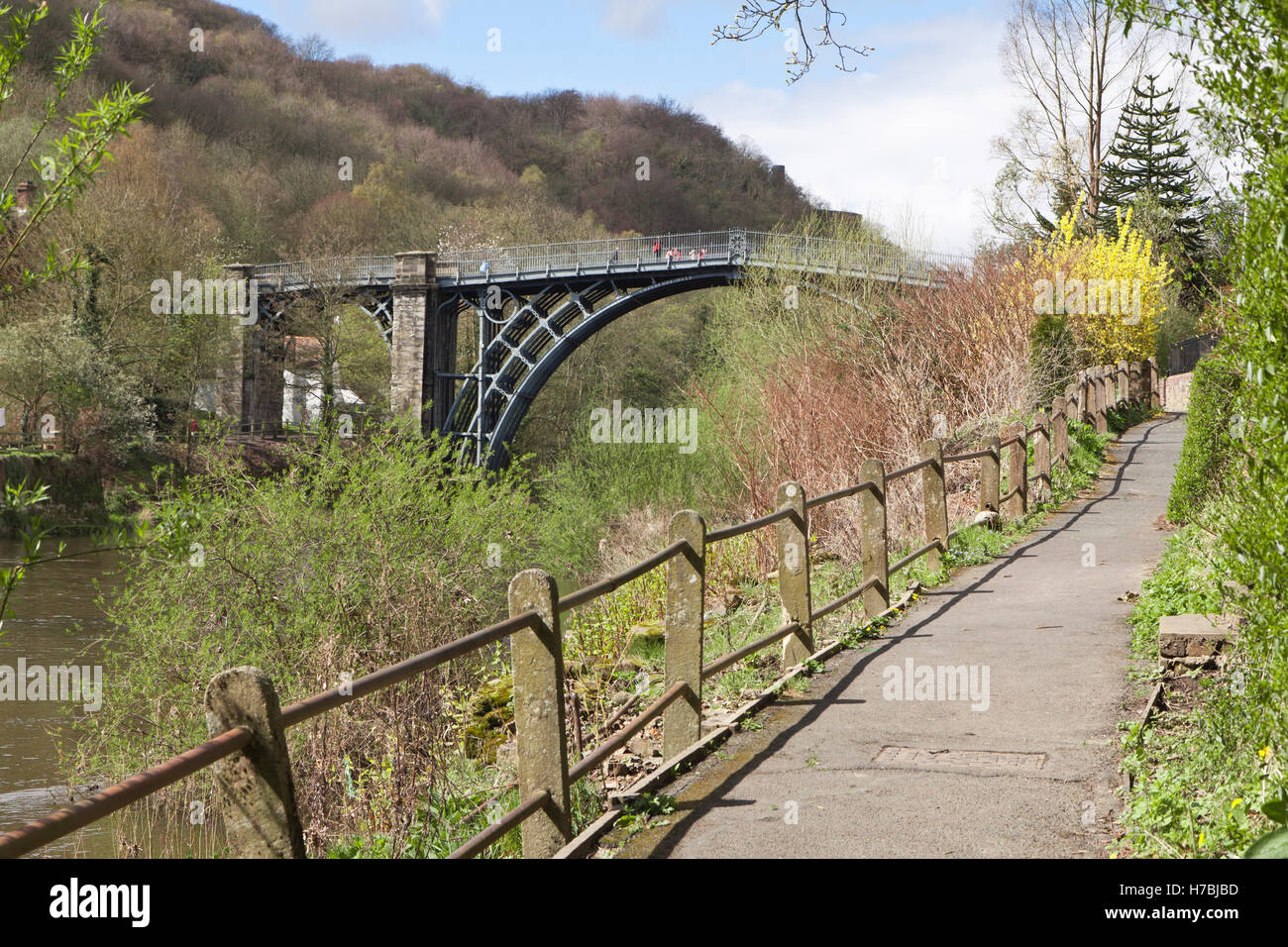 Ironbridge built 1779 built by abraham darby hi-res stock photography ...