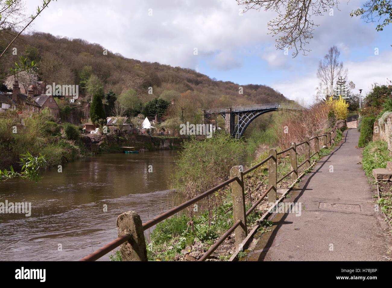 The iron bridge over the River Severn, Ironbridge,Shropshire,England ...