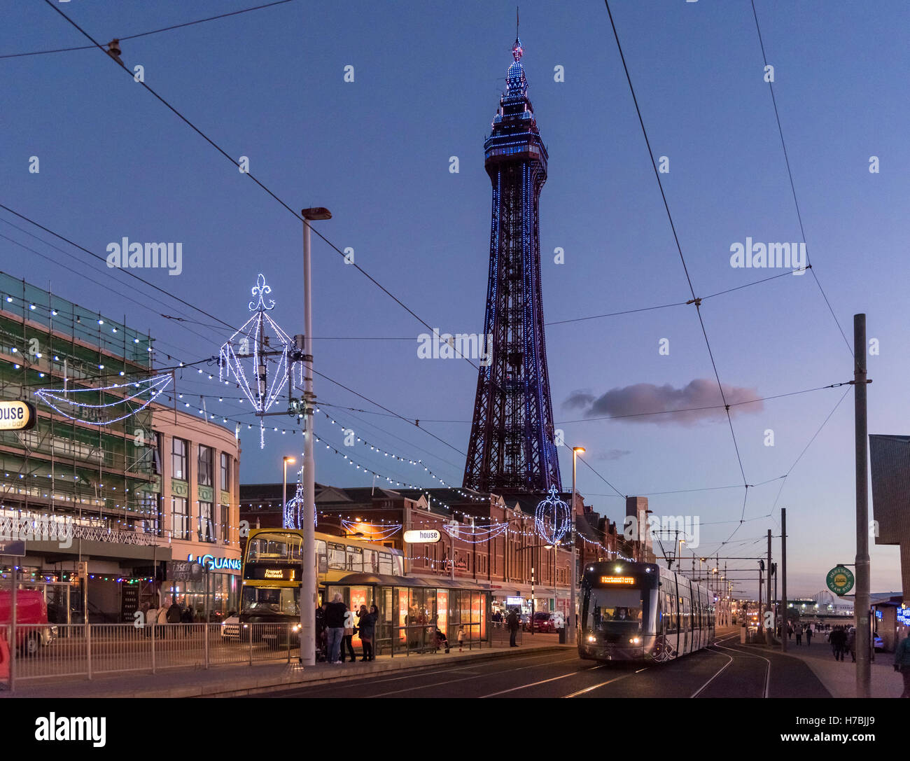 Blackpool seafront night hi-res stock photography and images - Alamy