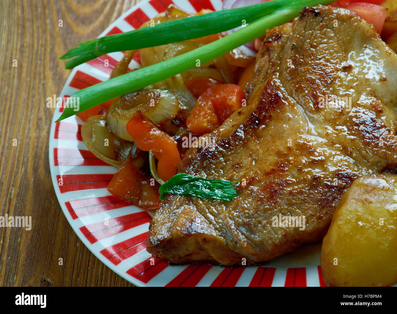 sipulipihvi - Onion steak.Finnish version of pork steak Stock Photo - Alamy