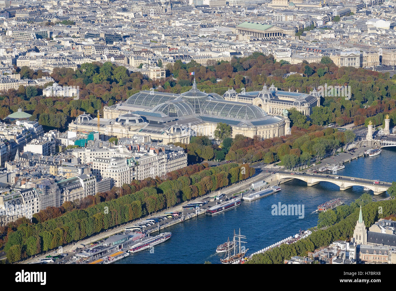 Paris Louvre Aerial View High Resolution Stock Photography and Images ...