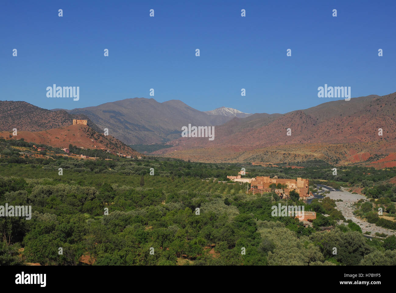 Atlas maroc hi-res stock photography and images - Alamy