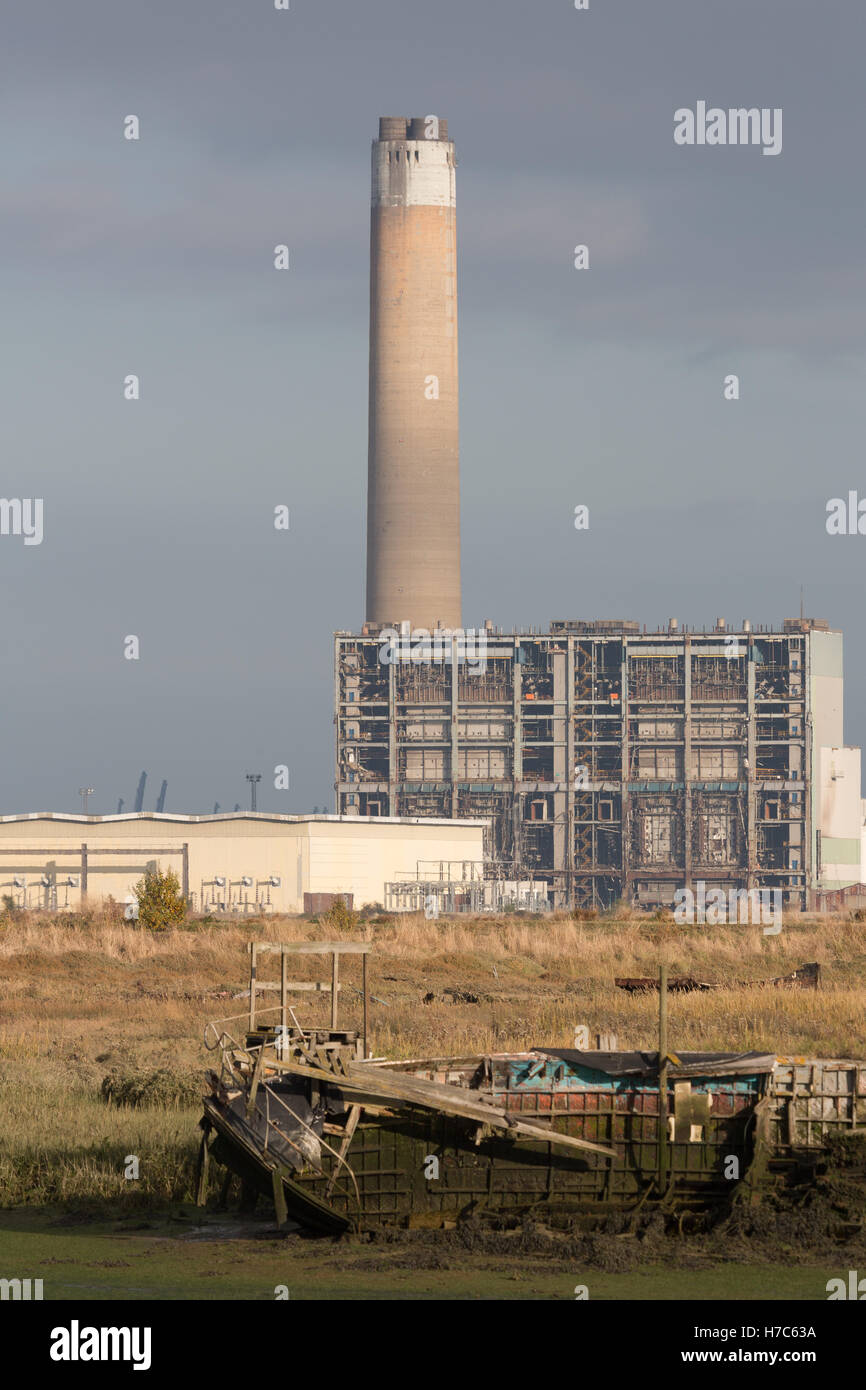 Kingsnorth Power Station in Kent Stock Photo - Alamy