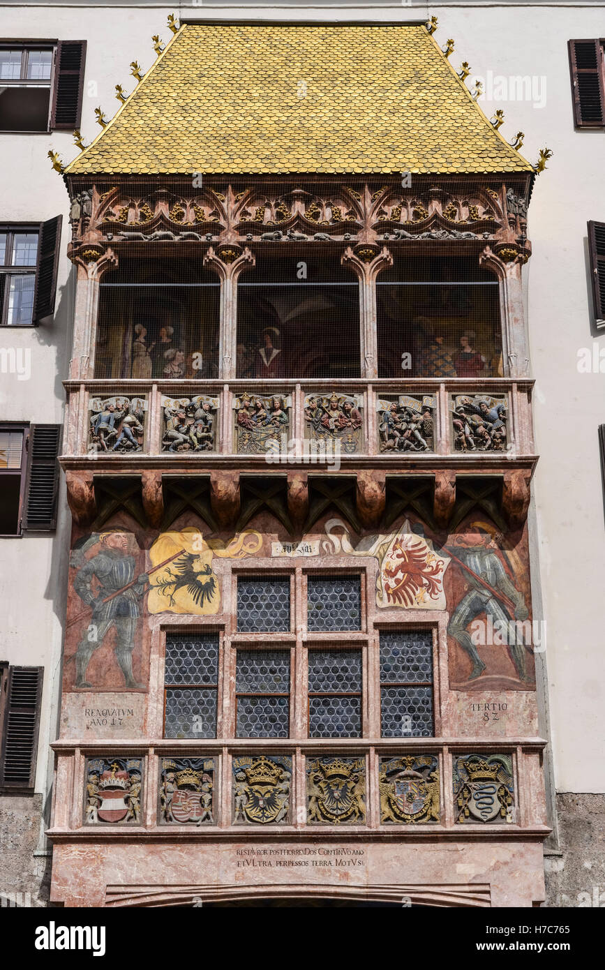 Goldenes dachl hi-res stock photography and images - Alamy
