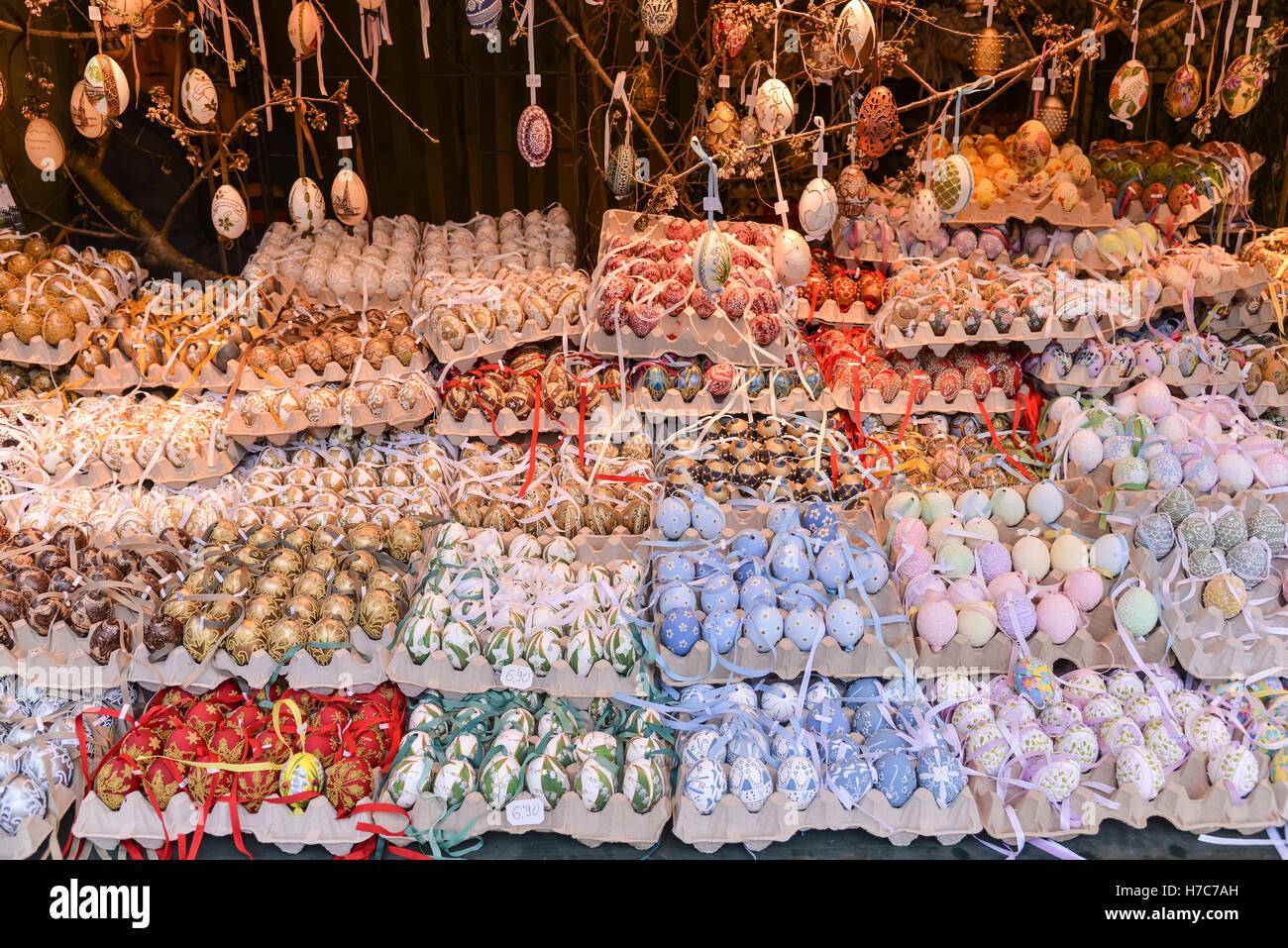 Europe easter egg hi-res stock photography and images - Alamy