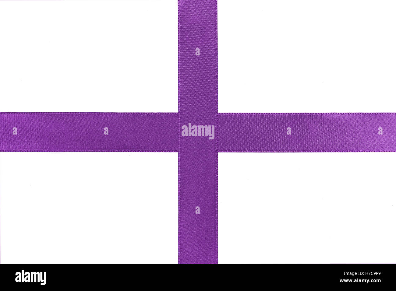 Violet gift present Stock Photo - Alamy