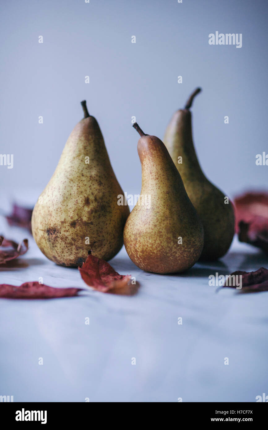 Pears hi-res stock photography and images - Alamy