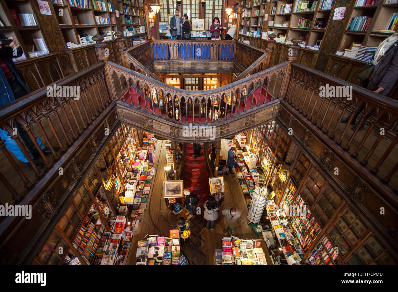 Livraria Lello, aka Livraria Lello & Irmão aka Livraria Chardron ...