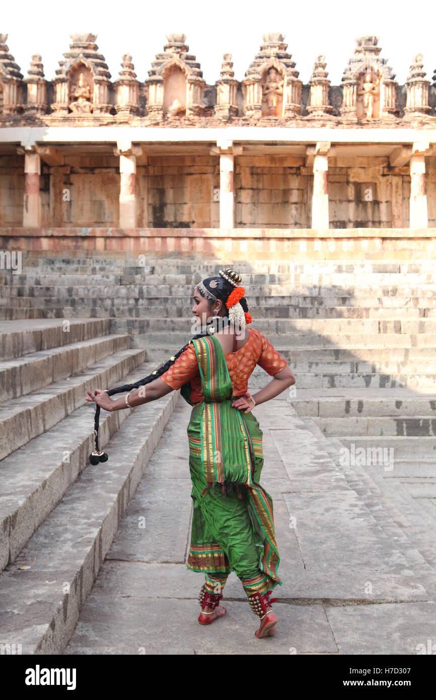 kuchipudi is one of the eight classical dance forms of india,from the ...