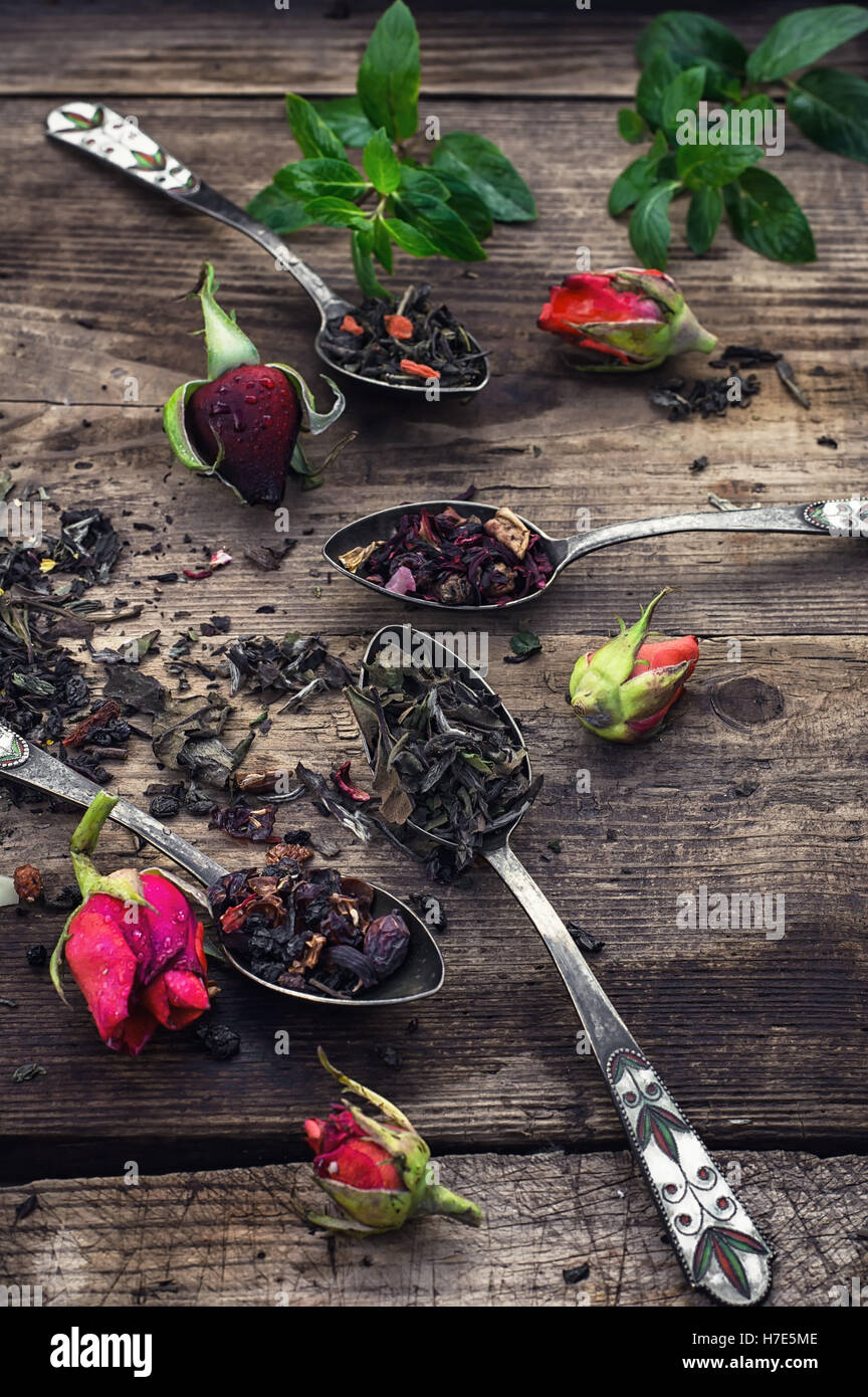 Dried tea leaves Stock Photo - Alamy