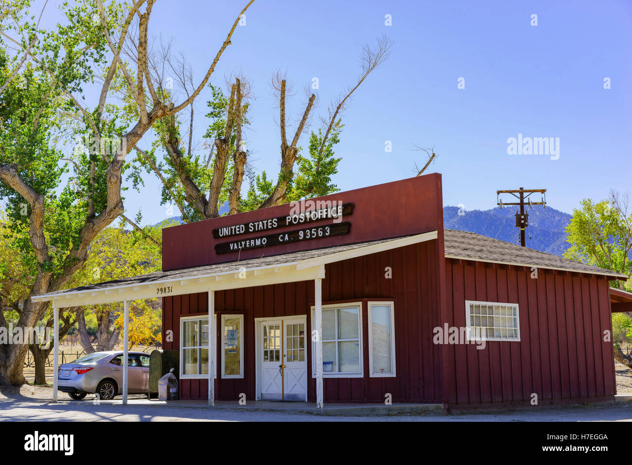 Valyermo hi-res stock photography and images - Alamy