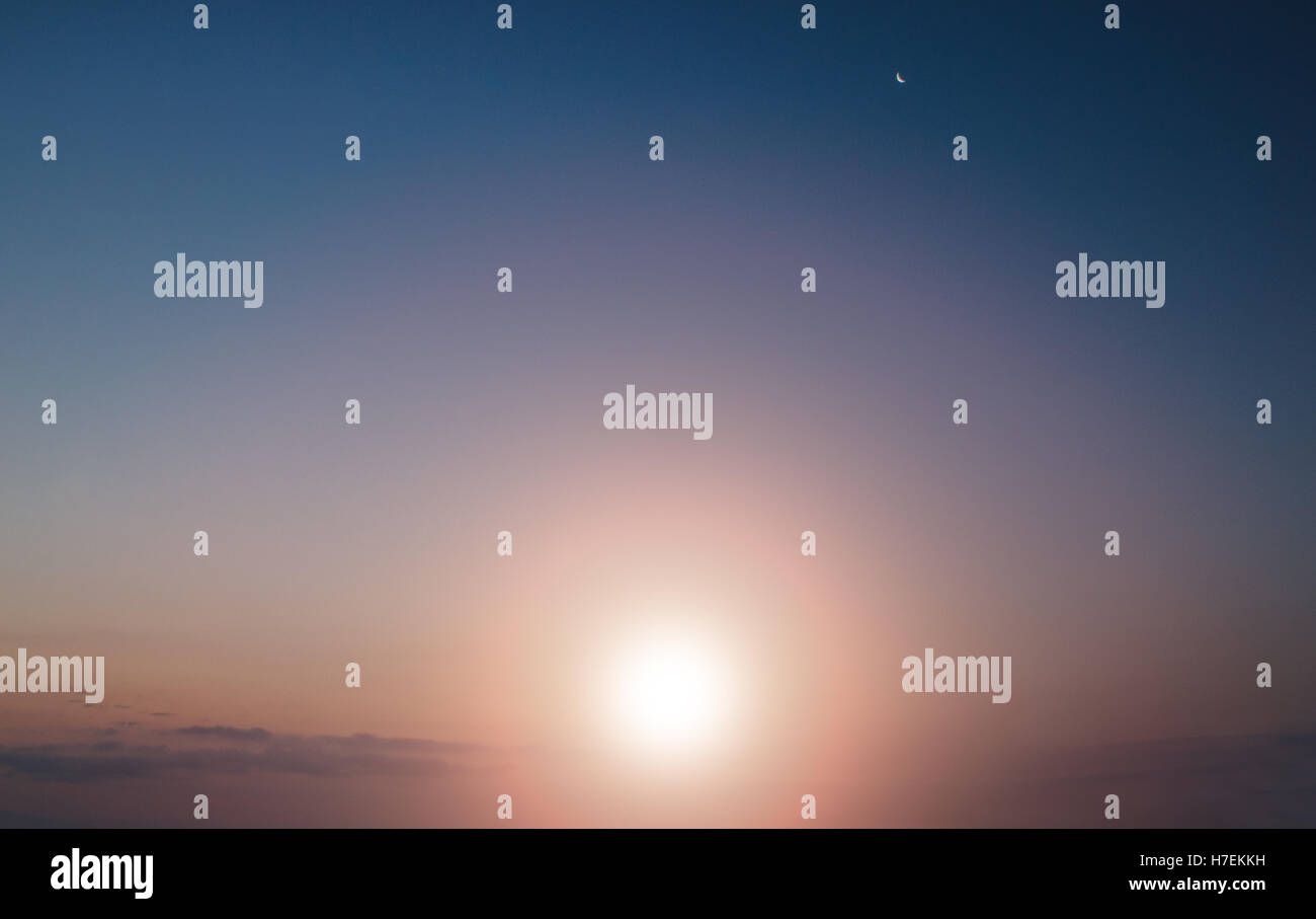 Sunlight color light blue sunrise hi-res stock photography and images ...