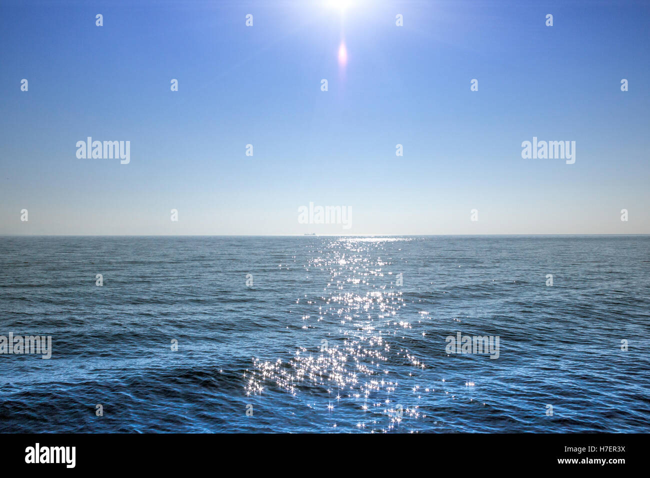 Glare nature hi-res stock photography and images - Alamy