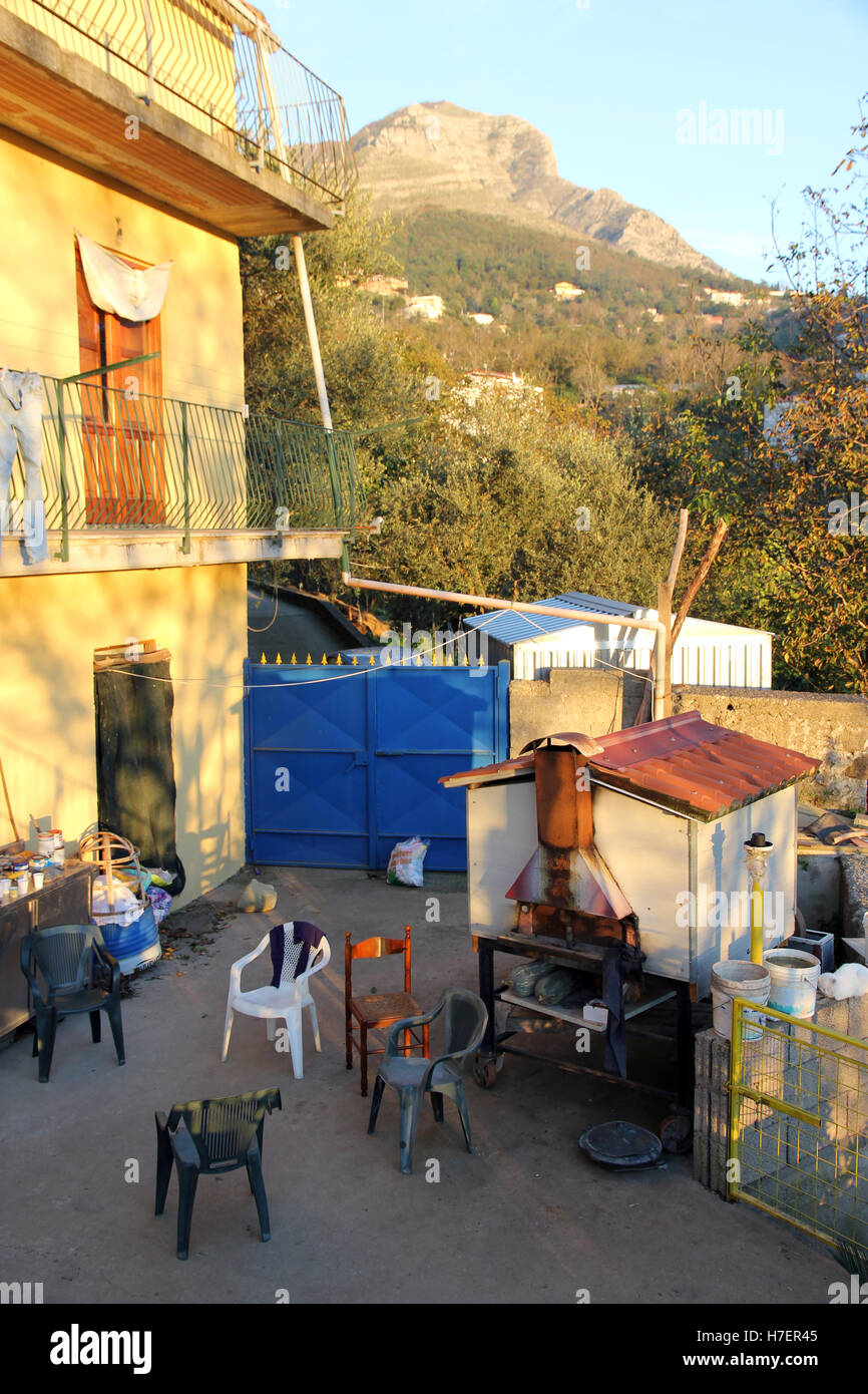 courtyard of Italian farmhouse Campania Italy Stock Photo - Alamy