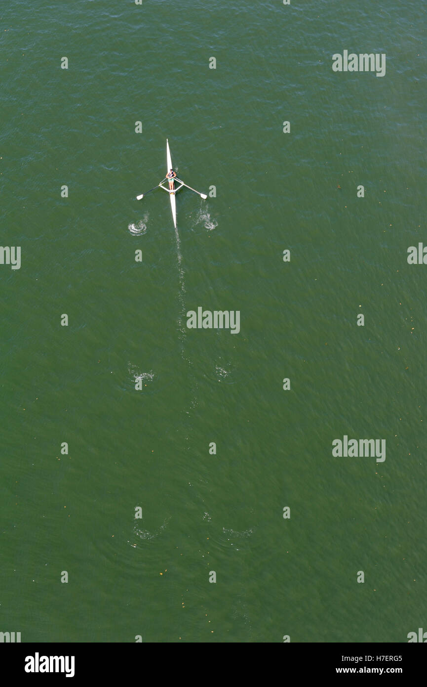 Crew rowing aerial hi-res stock photography and images - Alamy