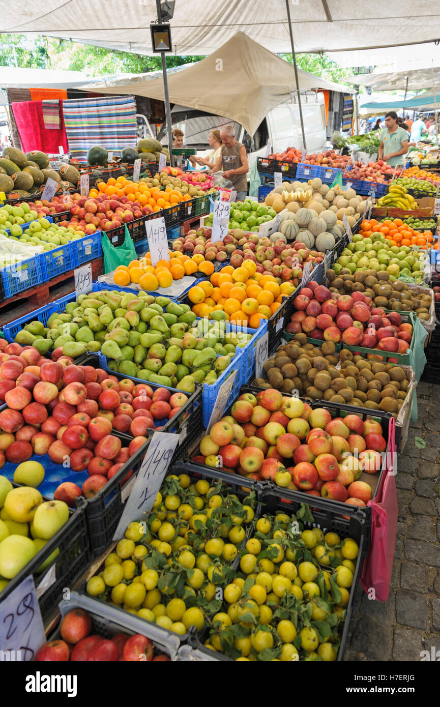 Melon display hi-res stock photography and images - Alamy