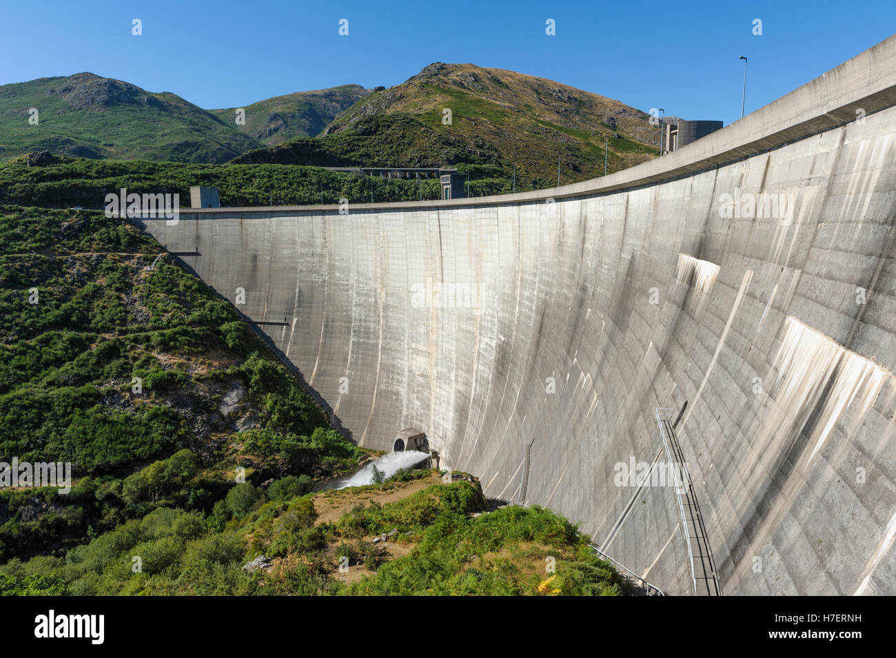 Dam and outfall above the Rio Homem at Campo de Geres, Portugal Stock ...