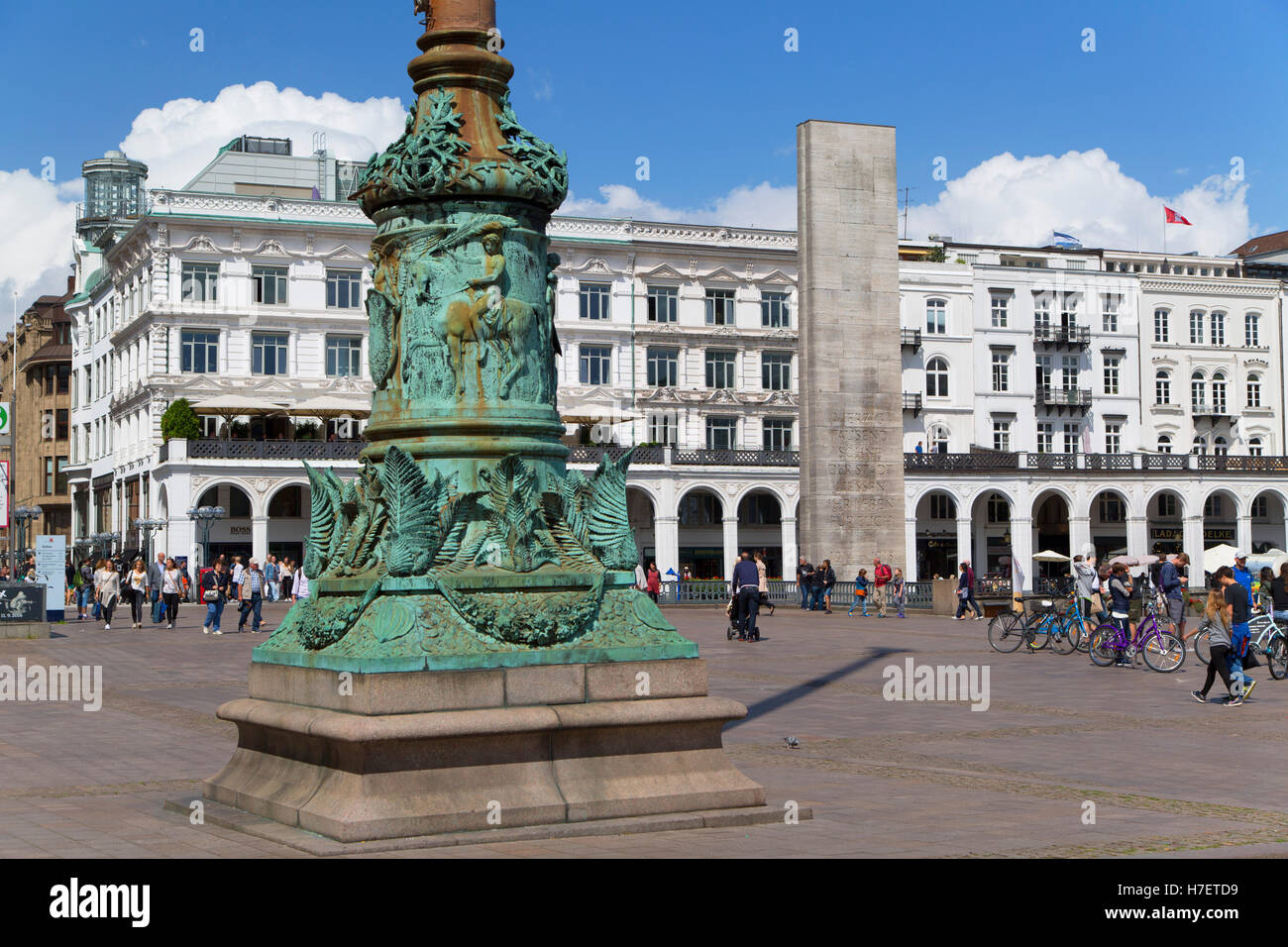 Hamburg town square hi-res stock photography and images - Alamy