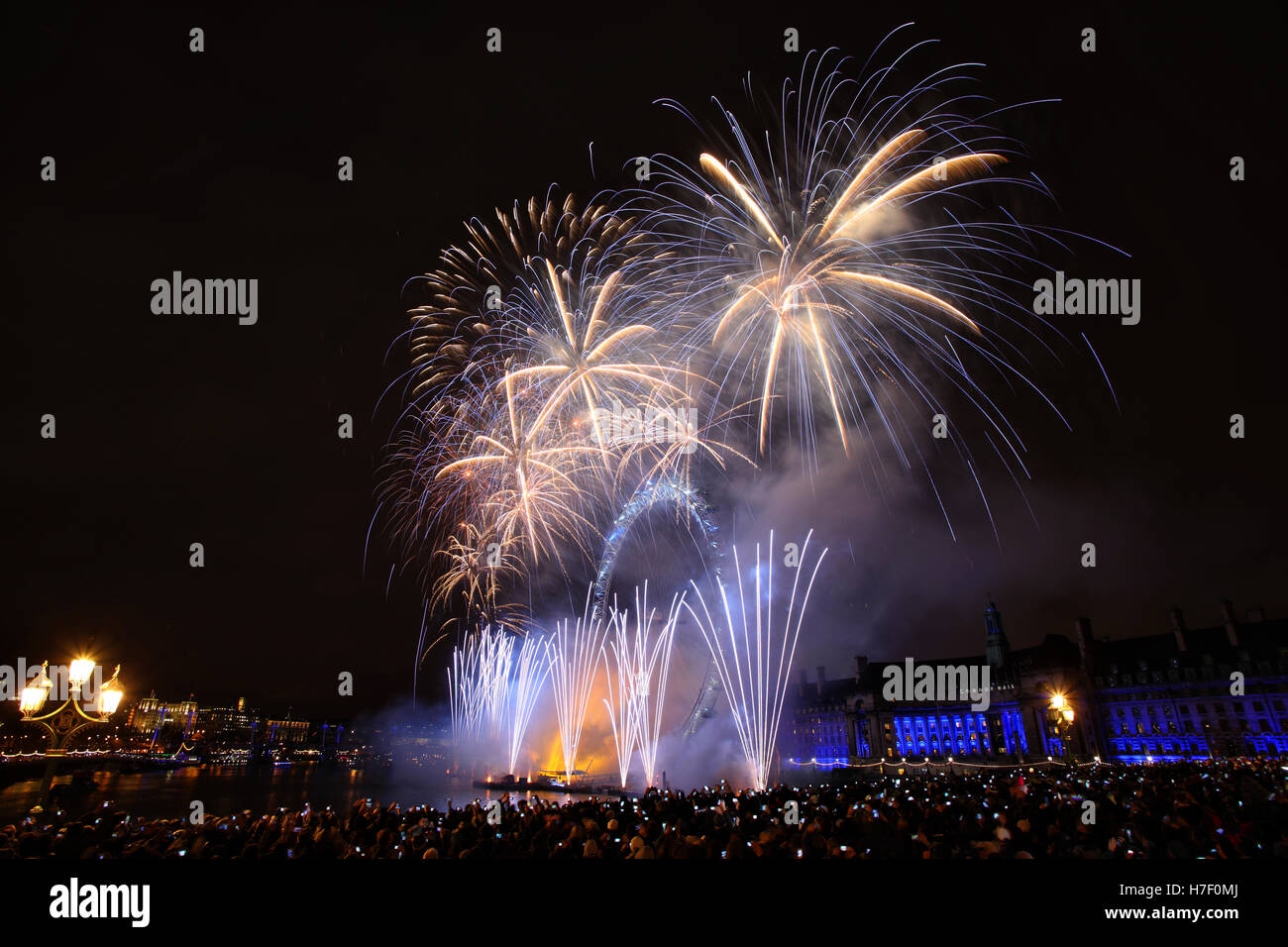New Year Fireworks display at the London Eye on the South Bank of the ...