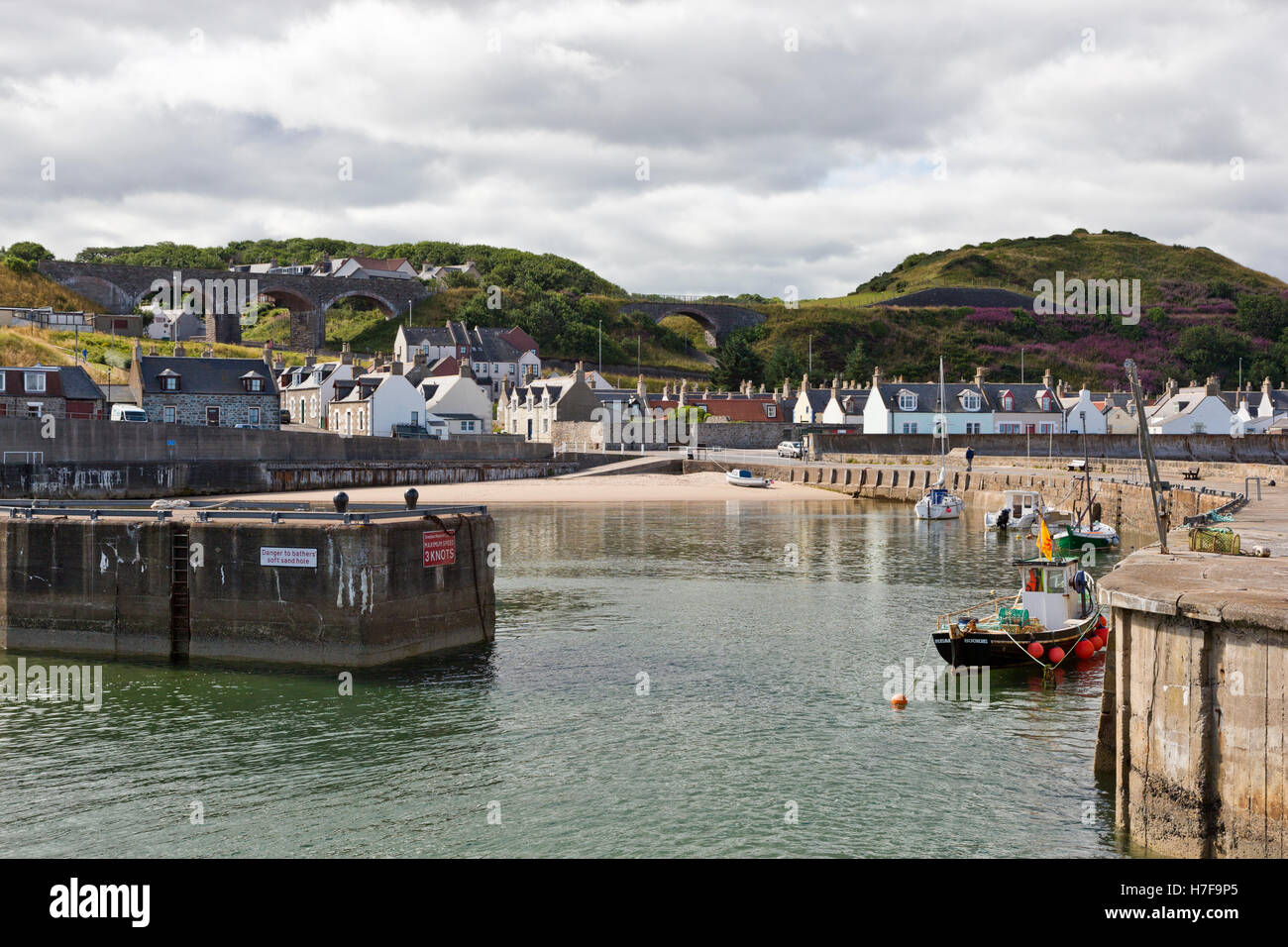 Cullen village hi-res stock photography and images - Alamy