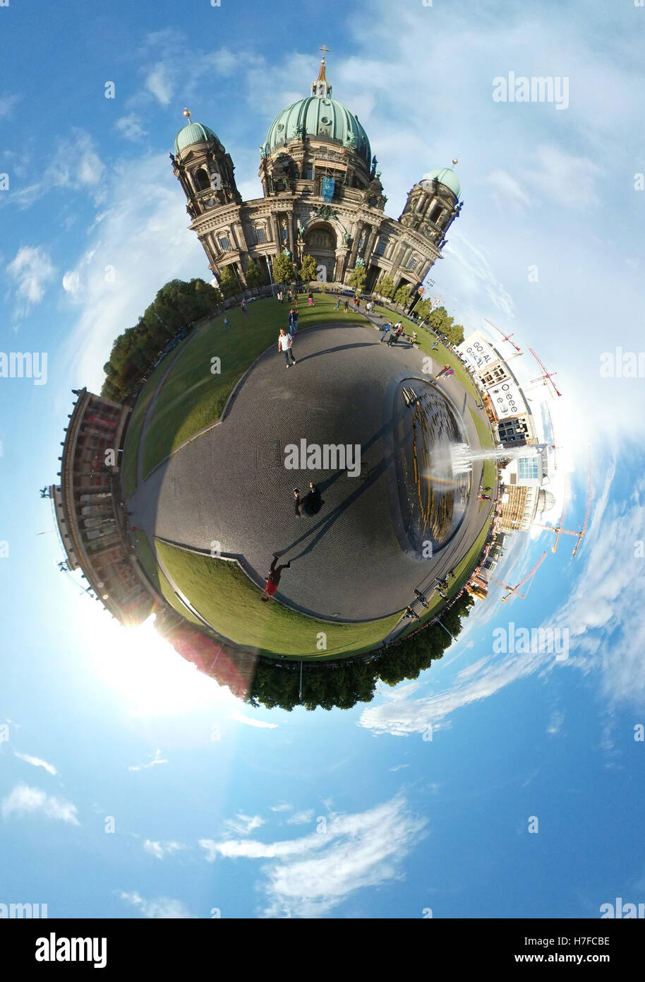 full circle Panorama: Altes Museum, Berliner Dom, Lustgarten ...