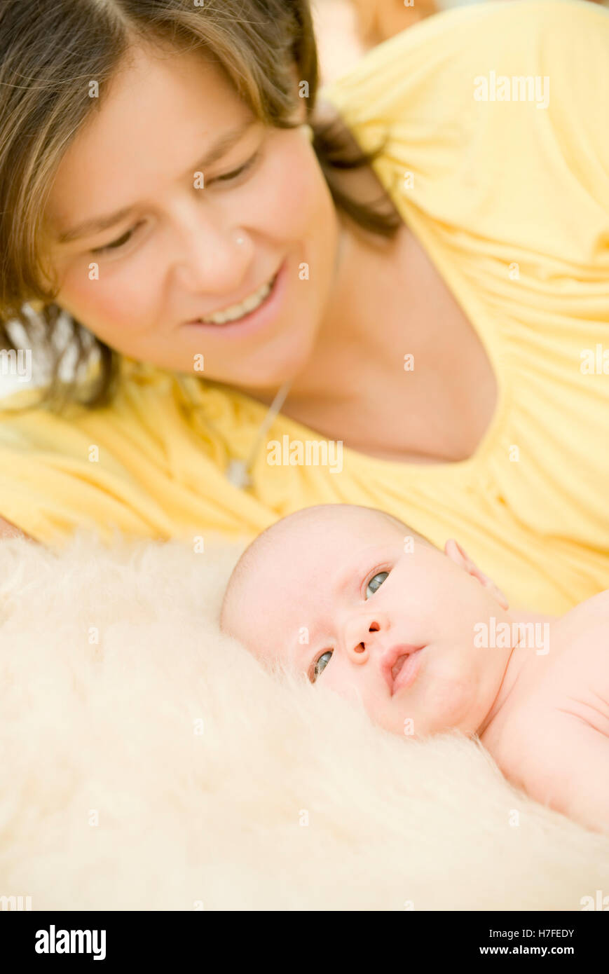Mother with baby, 1 month Stock Photo - Alamy