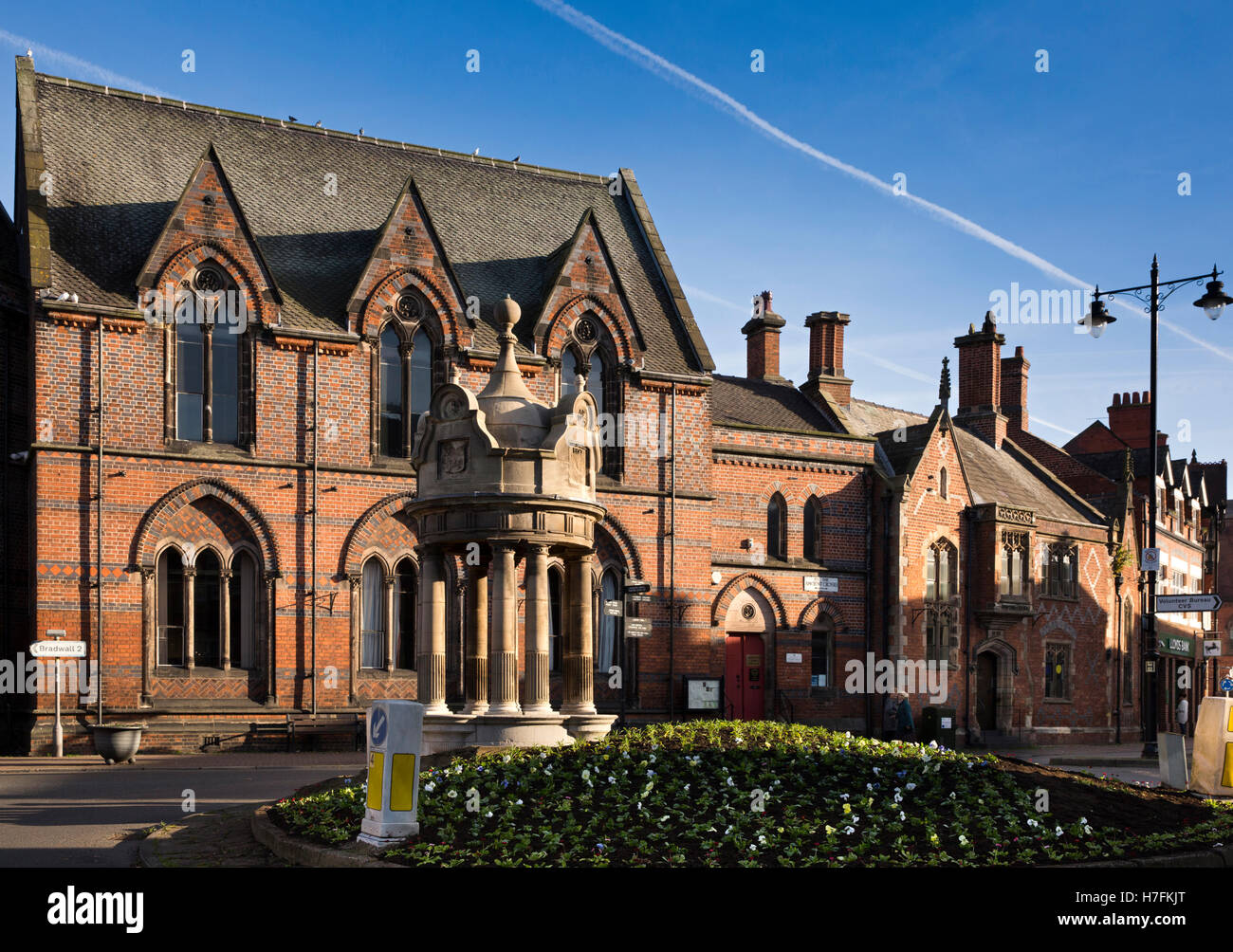 UK, England, Cheshire, Sandbach, Hightown, 1892 fountain designed by ...