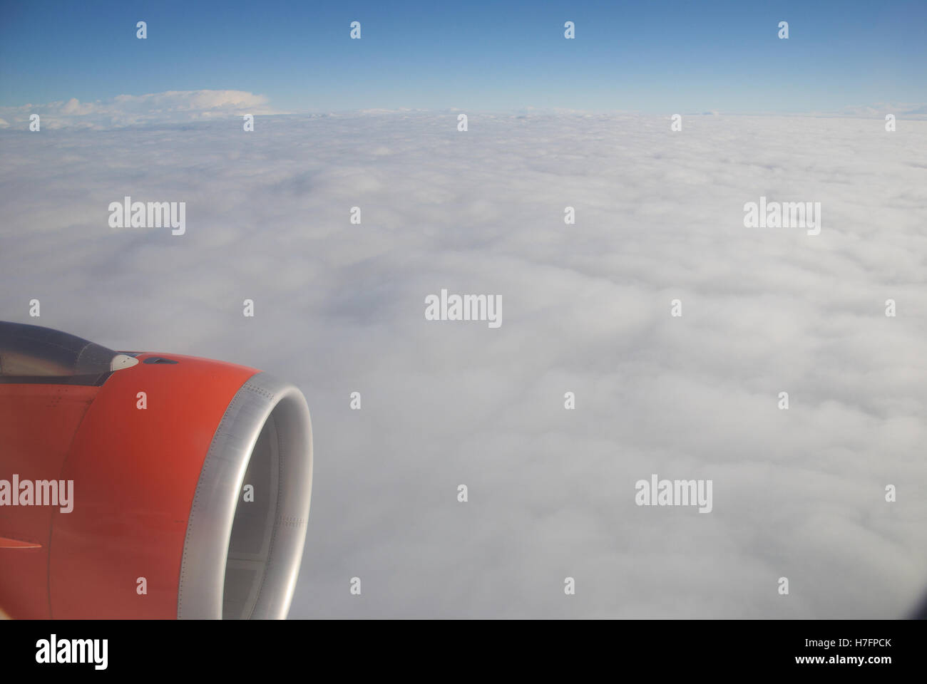 Easyjet above the clouds aircraft in flight hi-res stock photography ...