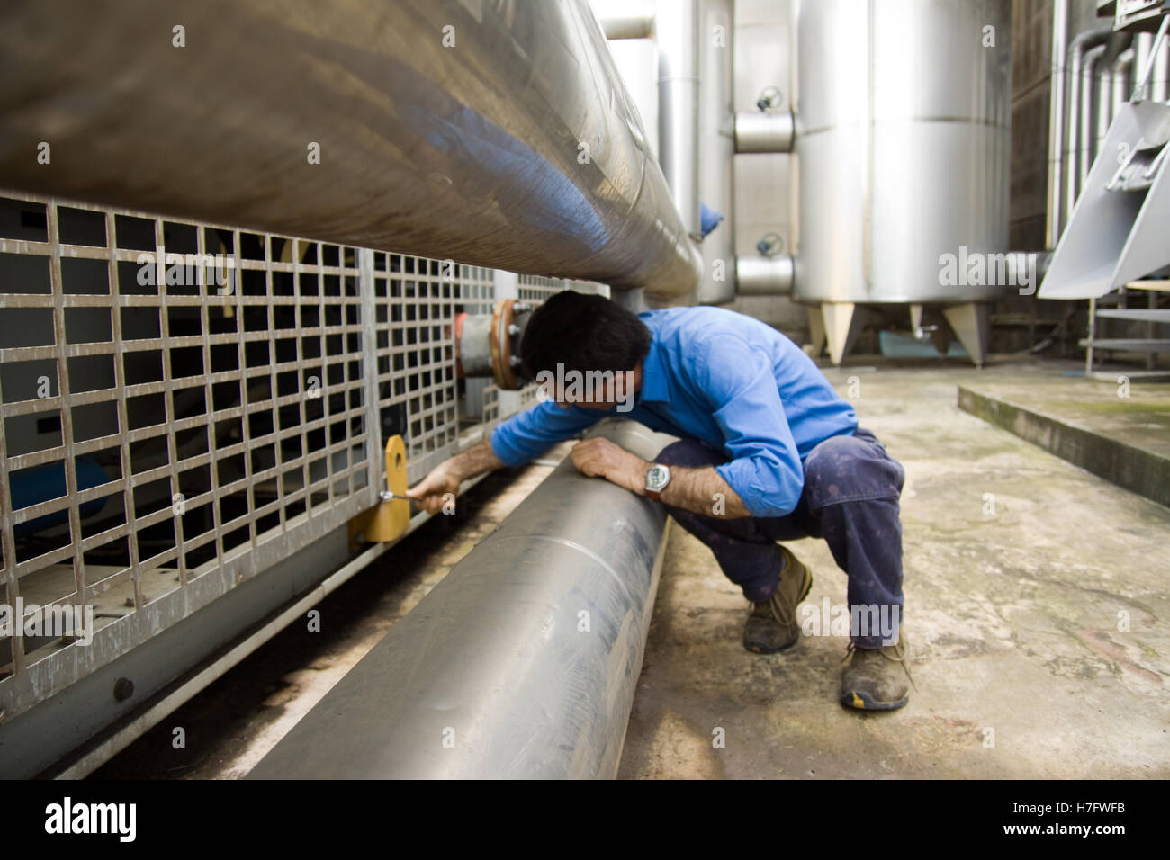 repairing a broken machinery Stock Photo - Alamy