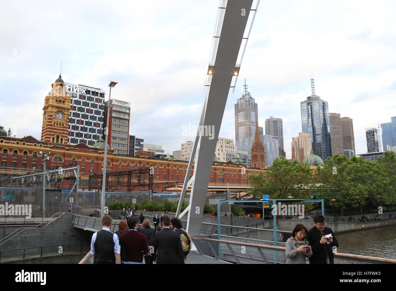 Southbank Pedestrian Bridge Yarra River High Resolution Stock ...