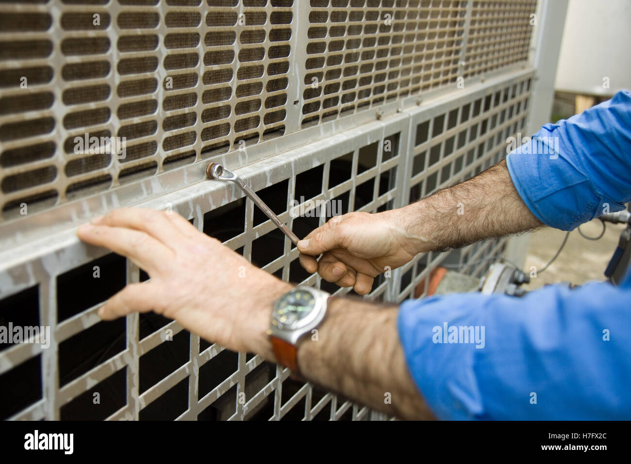 repairing a broken machinery Stock Photo - Alamy