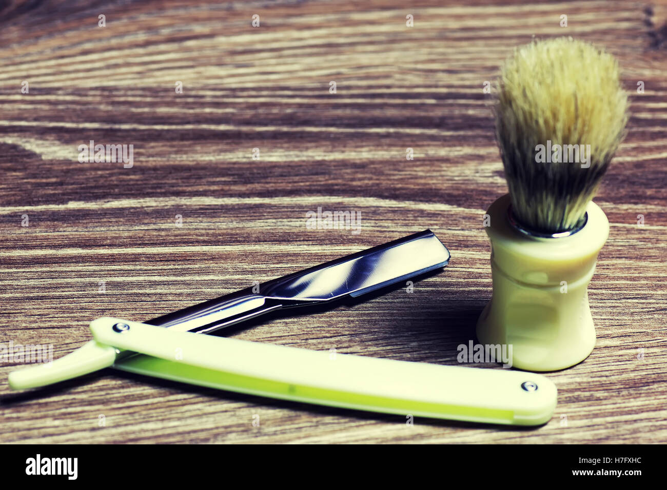 razor sharp soap brush Stock Photo - Alamy