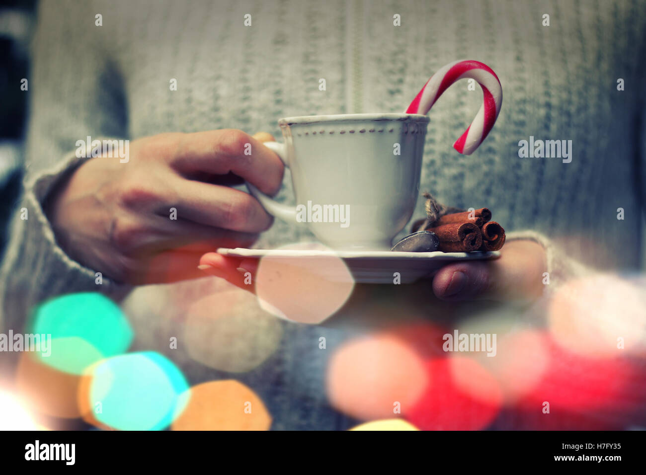 Black woman reading no face hi-res stock photography and images - Alamy