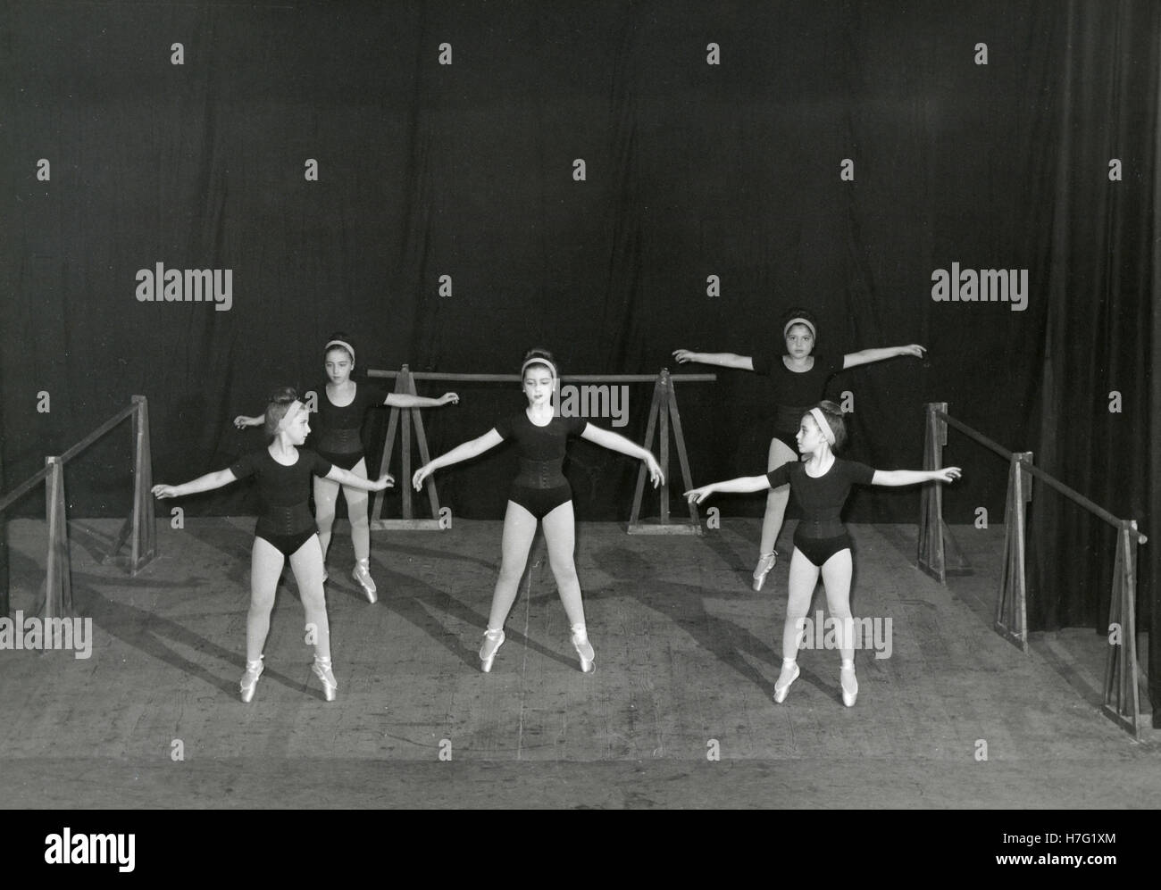 Elementary School Actors High Resolution Stock Photography and Images ...