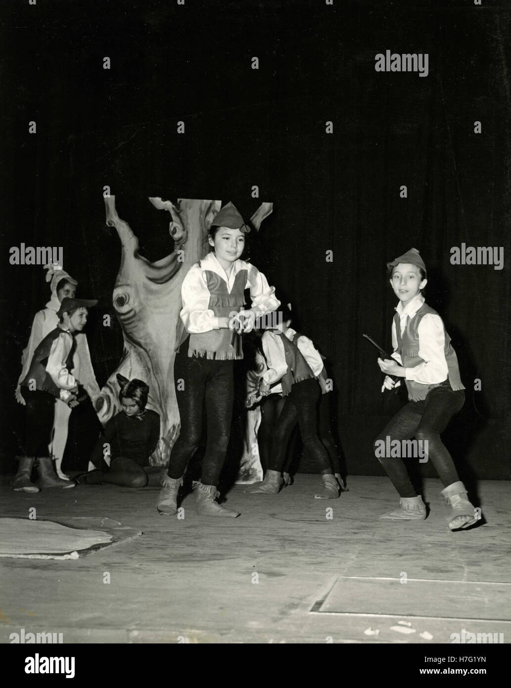 Elementary school play, Italy Stock Photo - Alamy