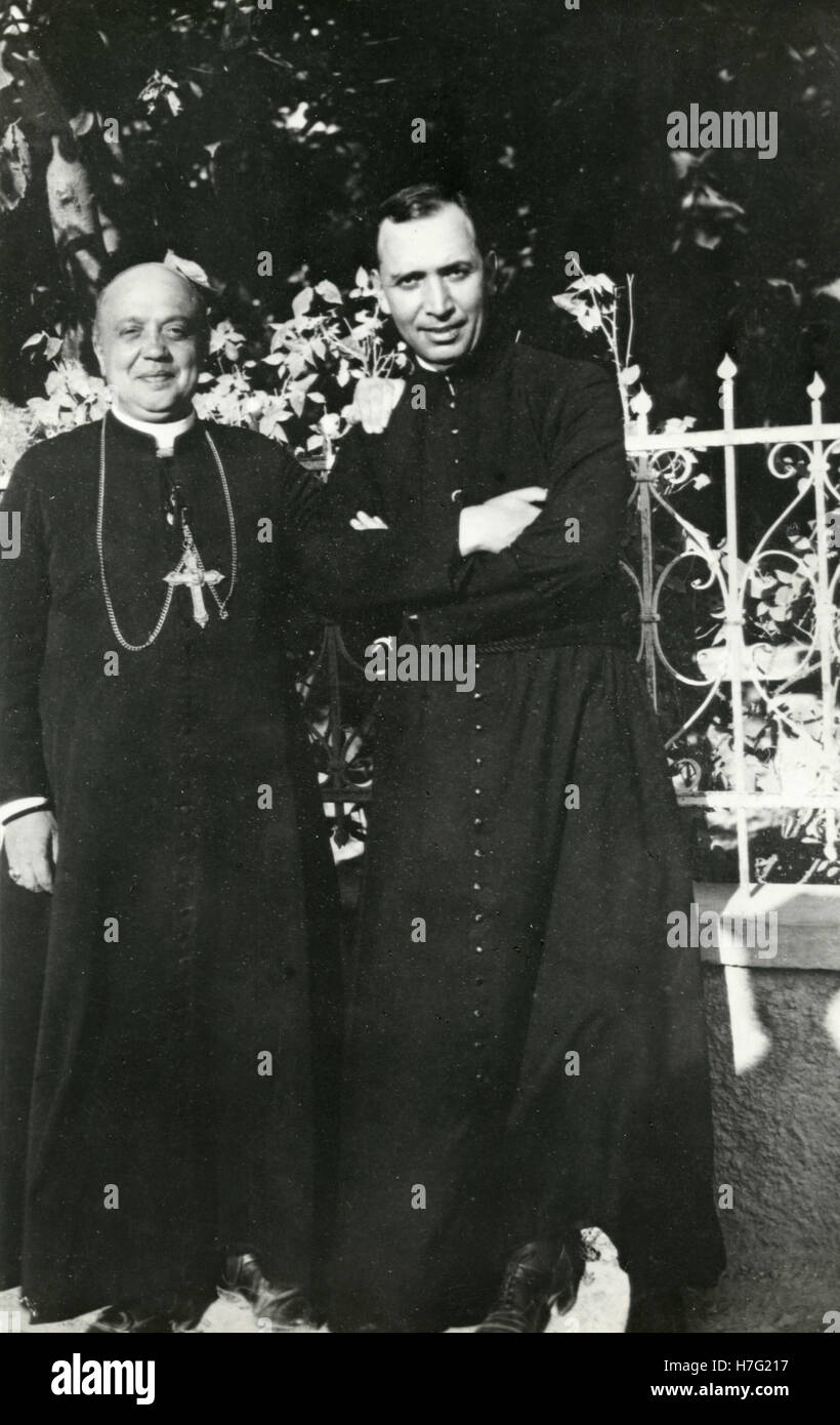 1950s catholic priests hi-res stock photography and images - Alamy
