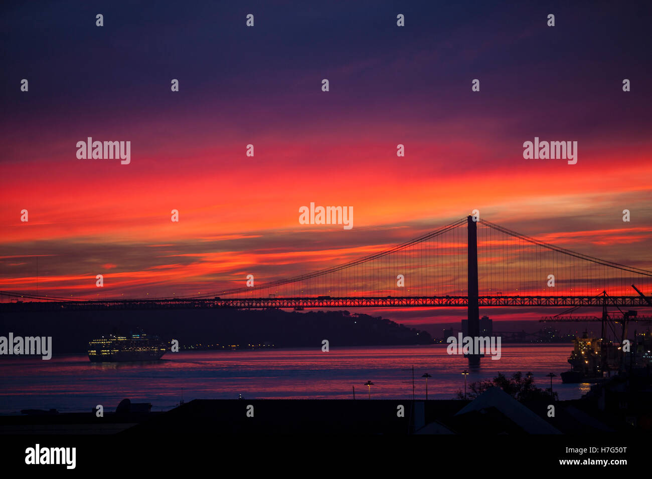 The 25 de Abril Bridge ( Ponte 25 de Abril, 25th of April Bridge ) over ...