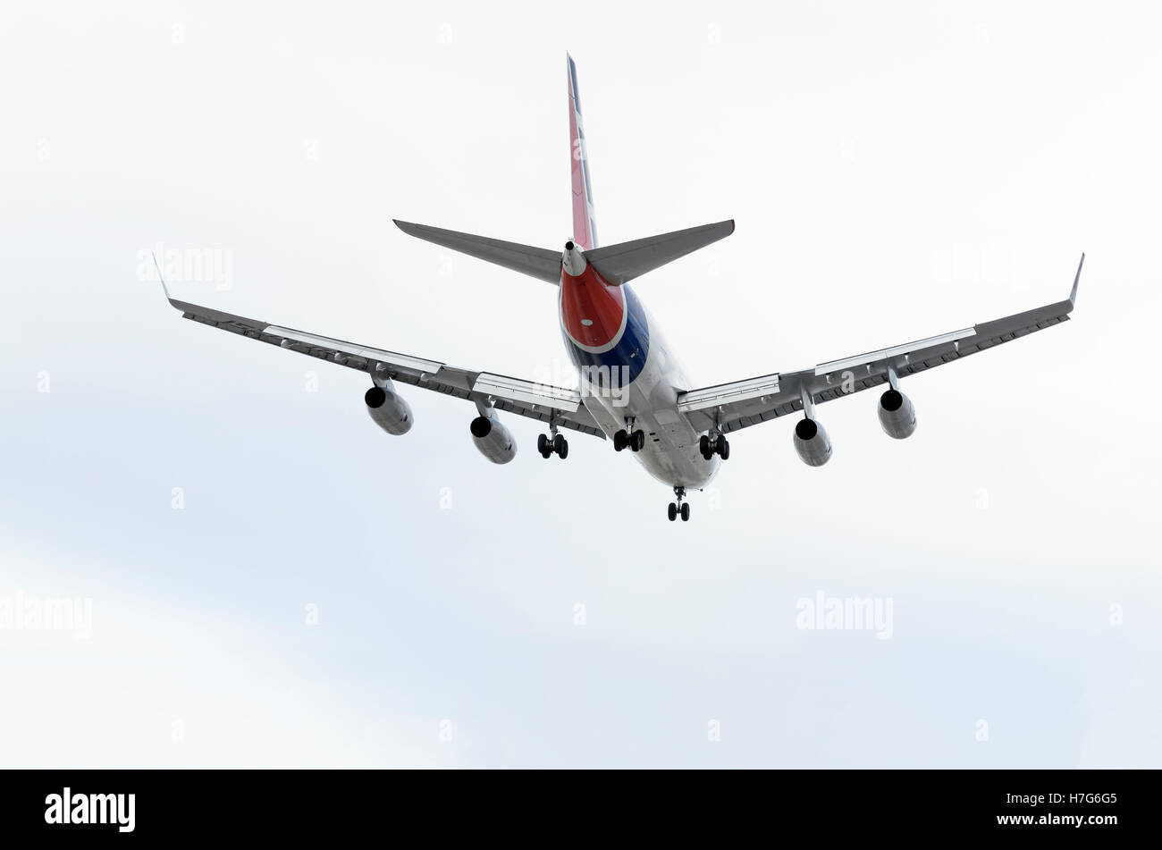 Aircraft Ilyushin IL-96 300, of Cubana de Aviacion airline, landing in ...