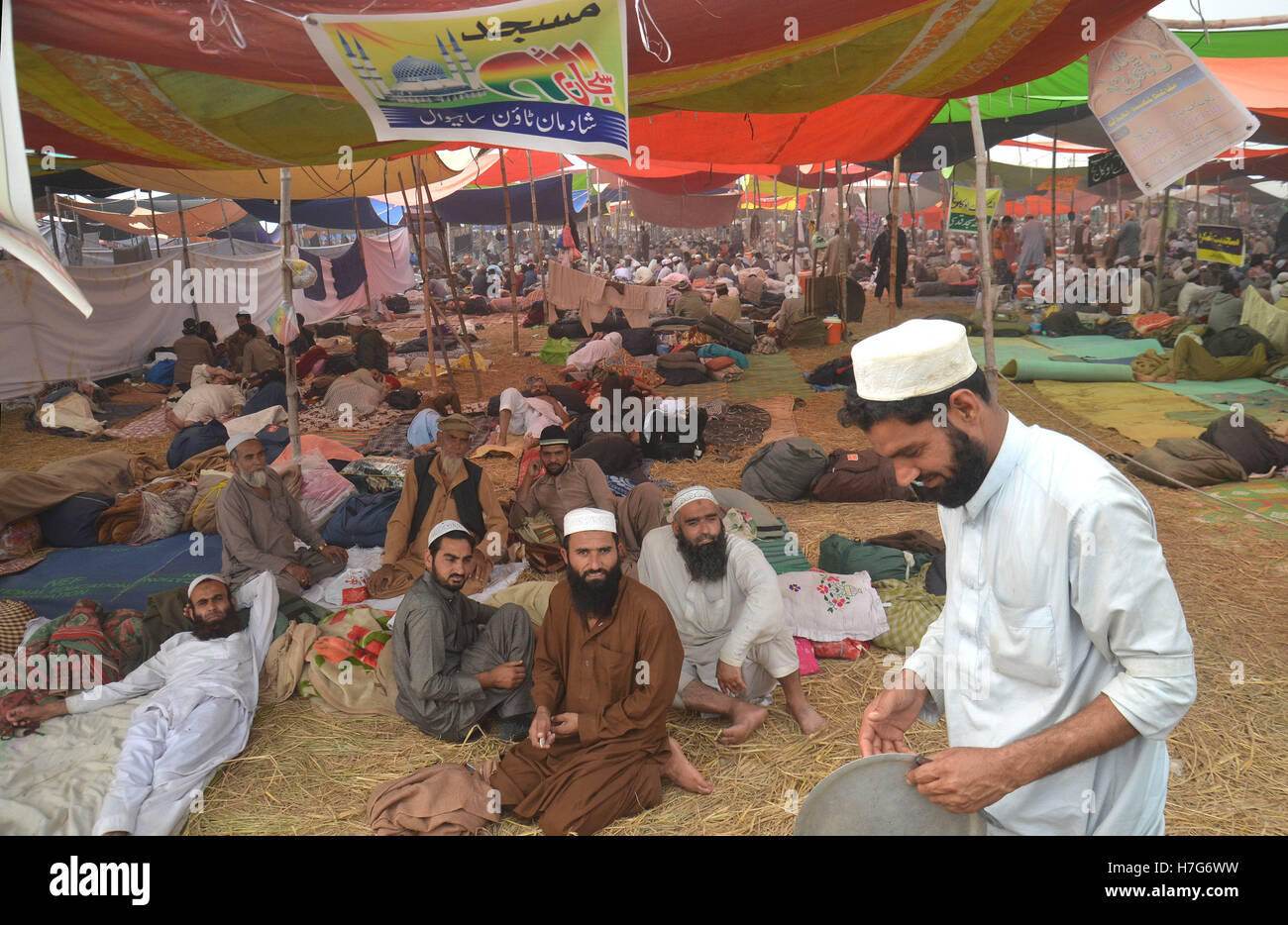 Islamic values hi-res stock photography and images - Alamy