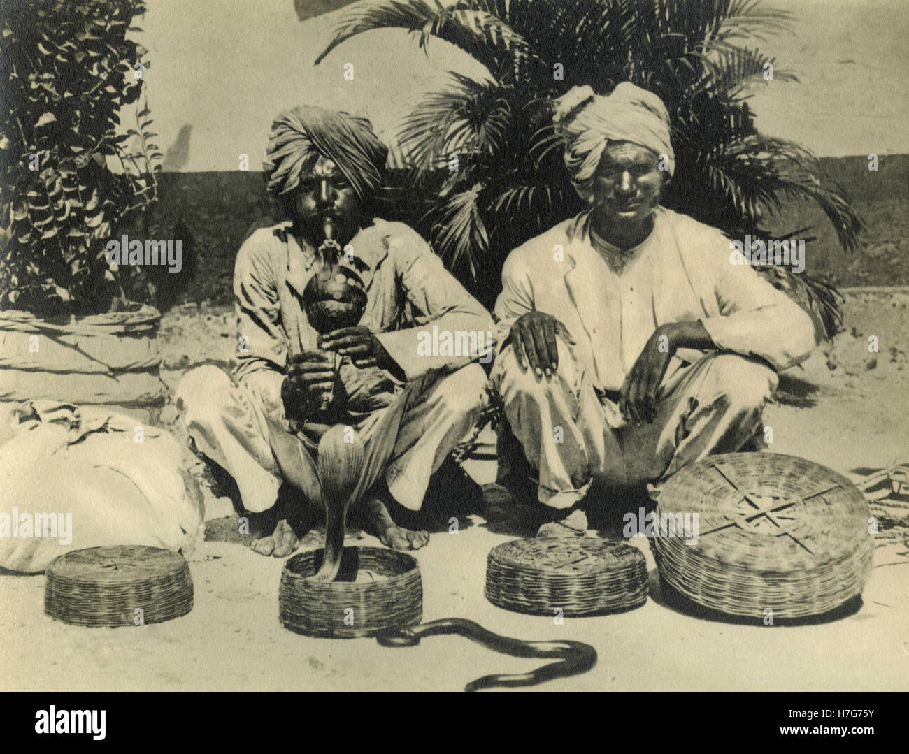 Snake charmers, India Stock Photo - Alamy