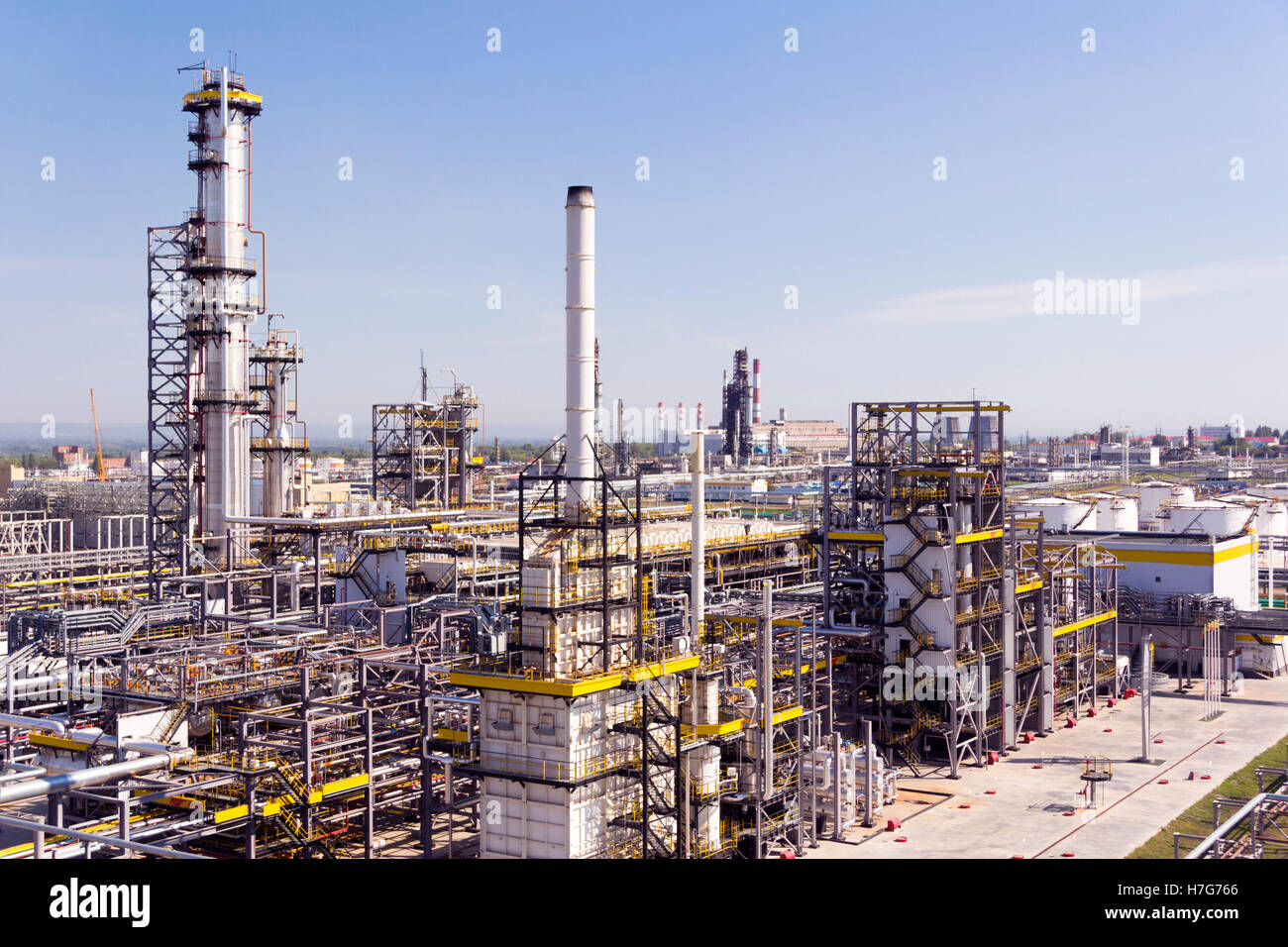 A complex oil refinery for making gasoline Stock Photo - Alamy