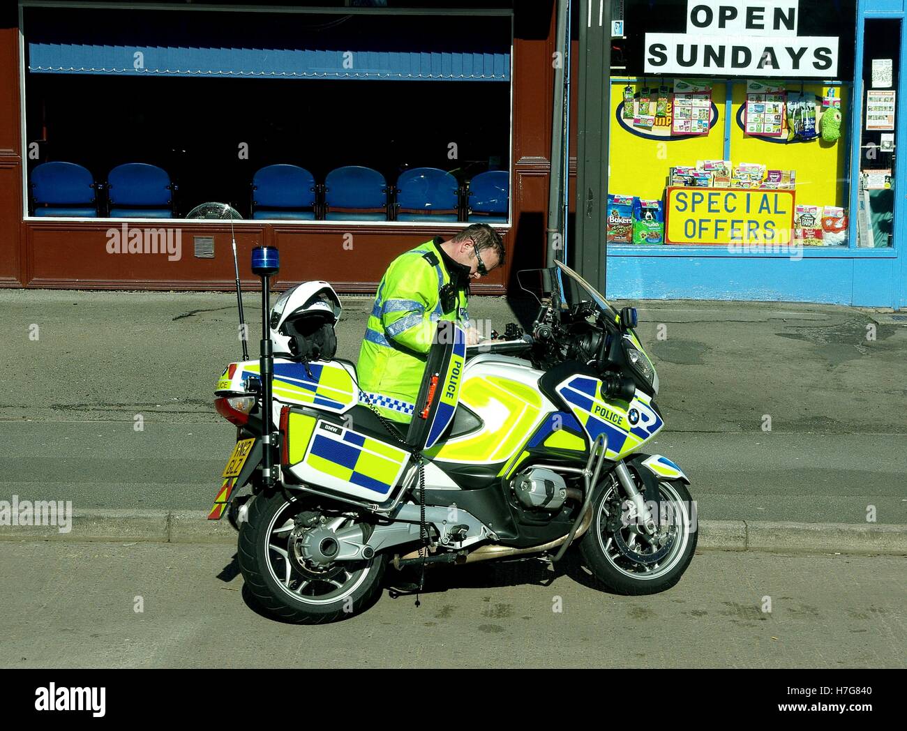 Motorcycle police hi-res stock photography and images - Alamy
