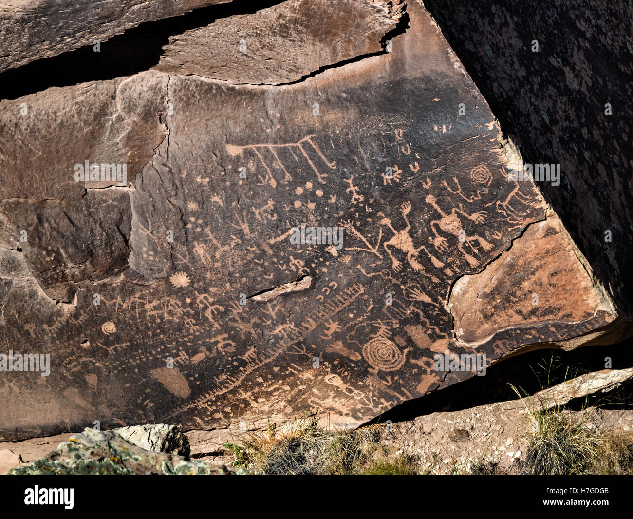 Newspaper rock hi-res stock photography and images - Alamy