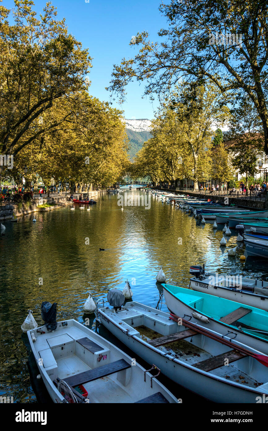 Annecy lake overview hi-res stock photography and images - Alamy