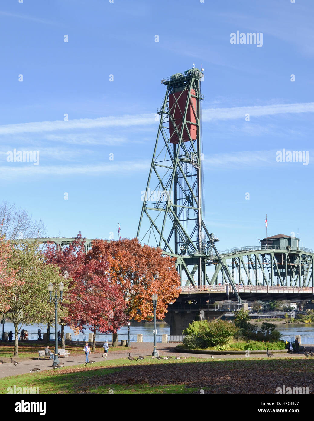 View of a portion of the Steel bridge from Portland’s Governor Tom ...